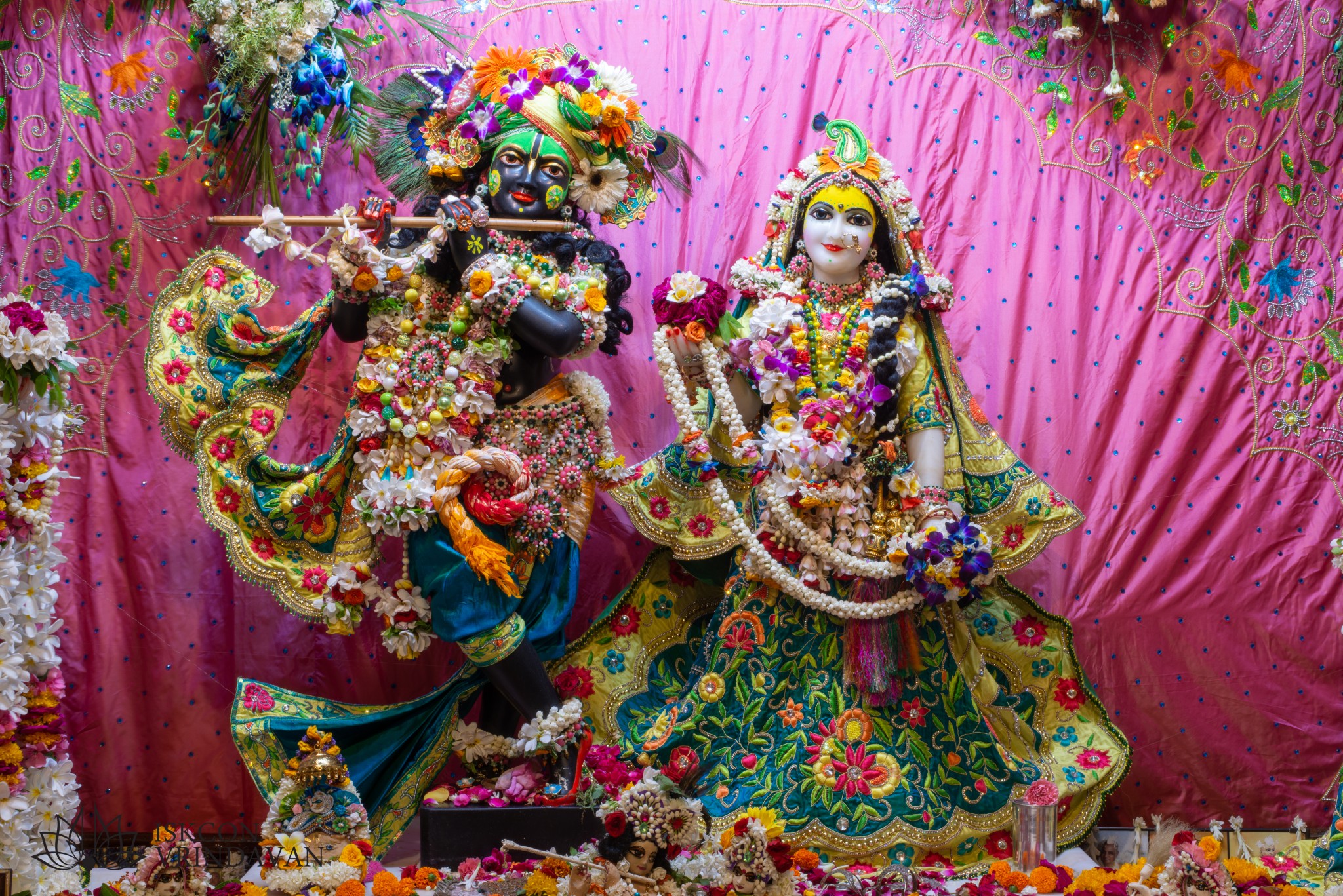 Daily Darshan Gallery – ISKCON Vrindavan Divine Moments